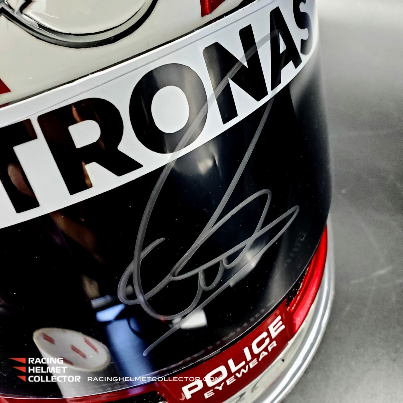 Lewis Hamilton Signed Helmet Visor TEAR-OFF 2019 White Silverstone Eng ...