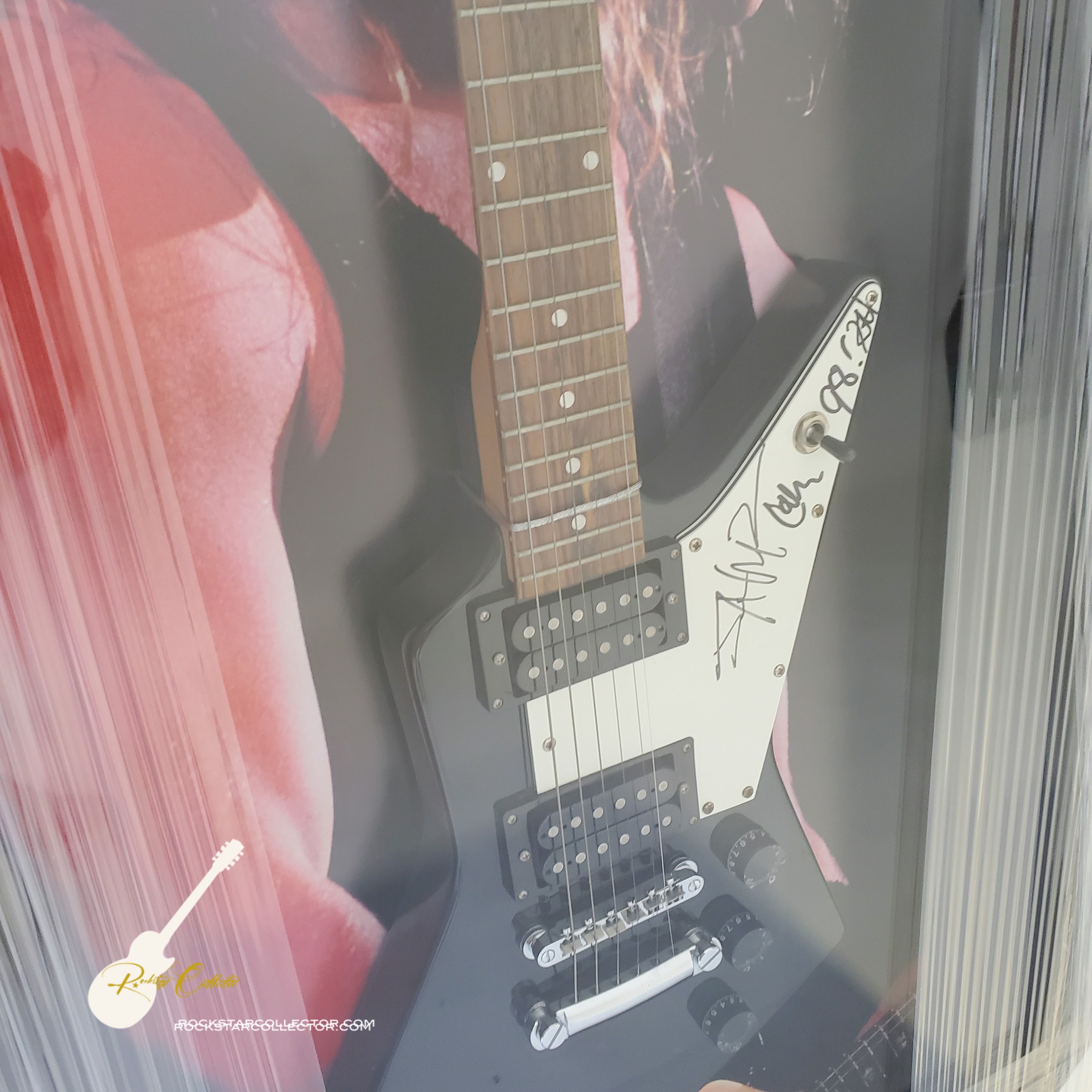 Metallica Signed Guitar Frame Premium ESP Gibson Explorer Replica Hetf ...